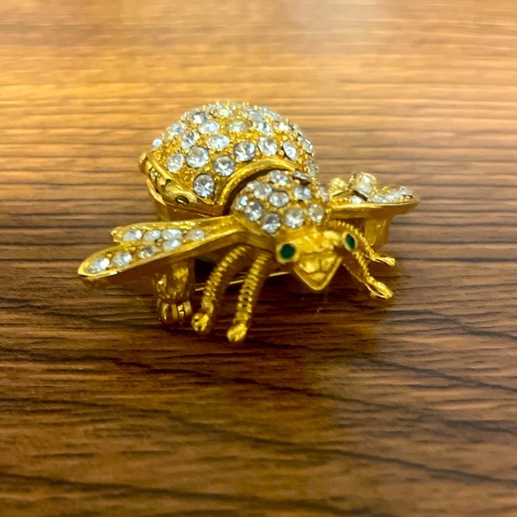 Joan Rivers | Accessories | Rare Vintage Joan Rivers Bee Brooch | Poshmark